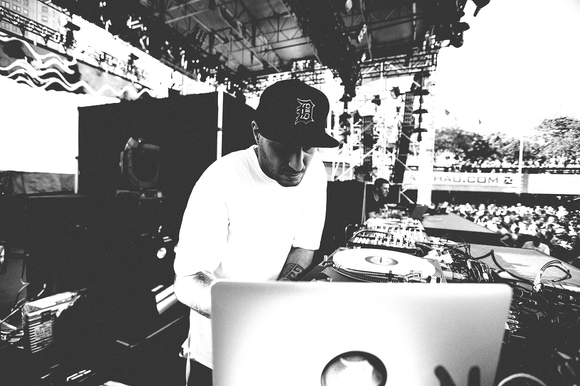 Loco Dice, Idriss D, Dj Dep, Aran Burn in Naples! | Ibiza by night