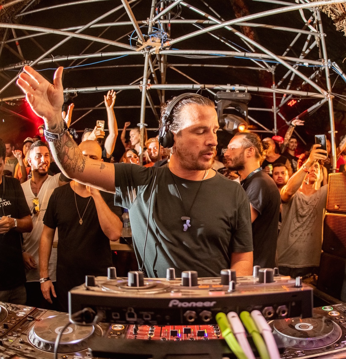 Luciano announces three dates in Switzerland! | Ibiza by night